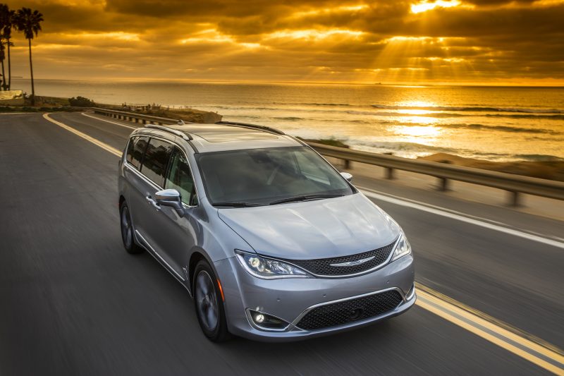 MINIVAN MONDAY: Chrysler Pacifica called a ‘Must Drive’ | Stellantis Blog