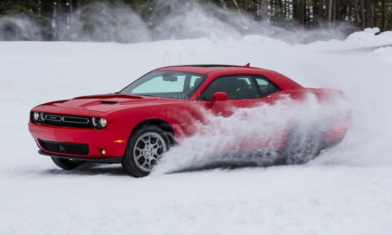 Dodge Challenger GT: Four-season Muscle Car | Stellantis Blog