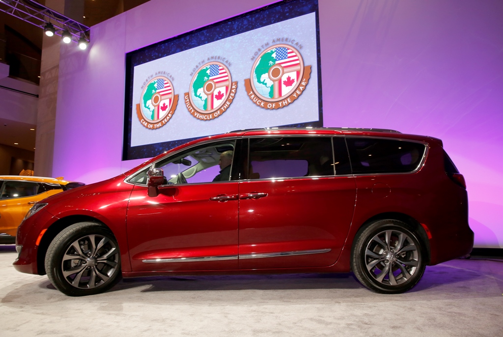 MINIVAN MONDAY: Chrysler Pacifica adds new model to minivan lineup ...