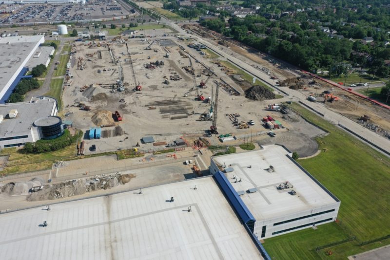 FCA expands its Detroit footprint as the only automaker assembling ...